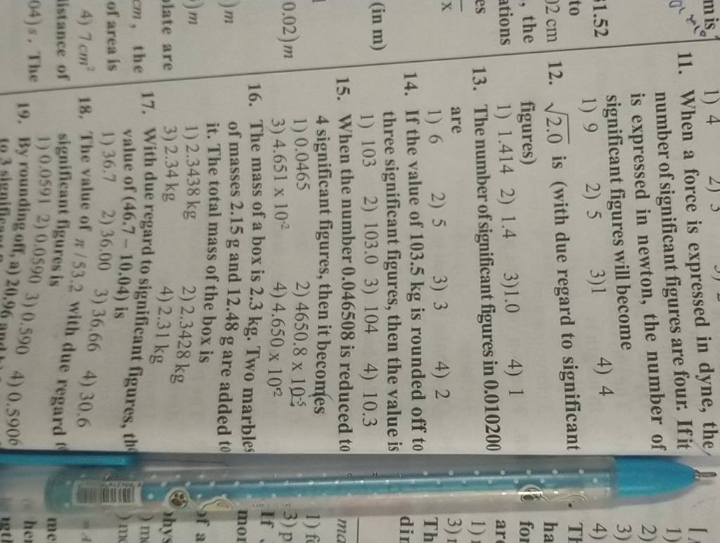 egin{array}{ll} ext { 3) } 2.34 mathrm{~kg} & ext { 4) } 2.31 mathrm{~k..