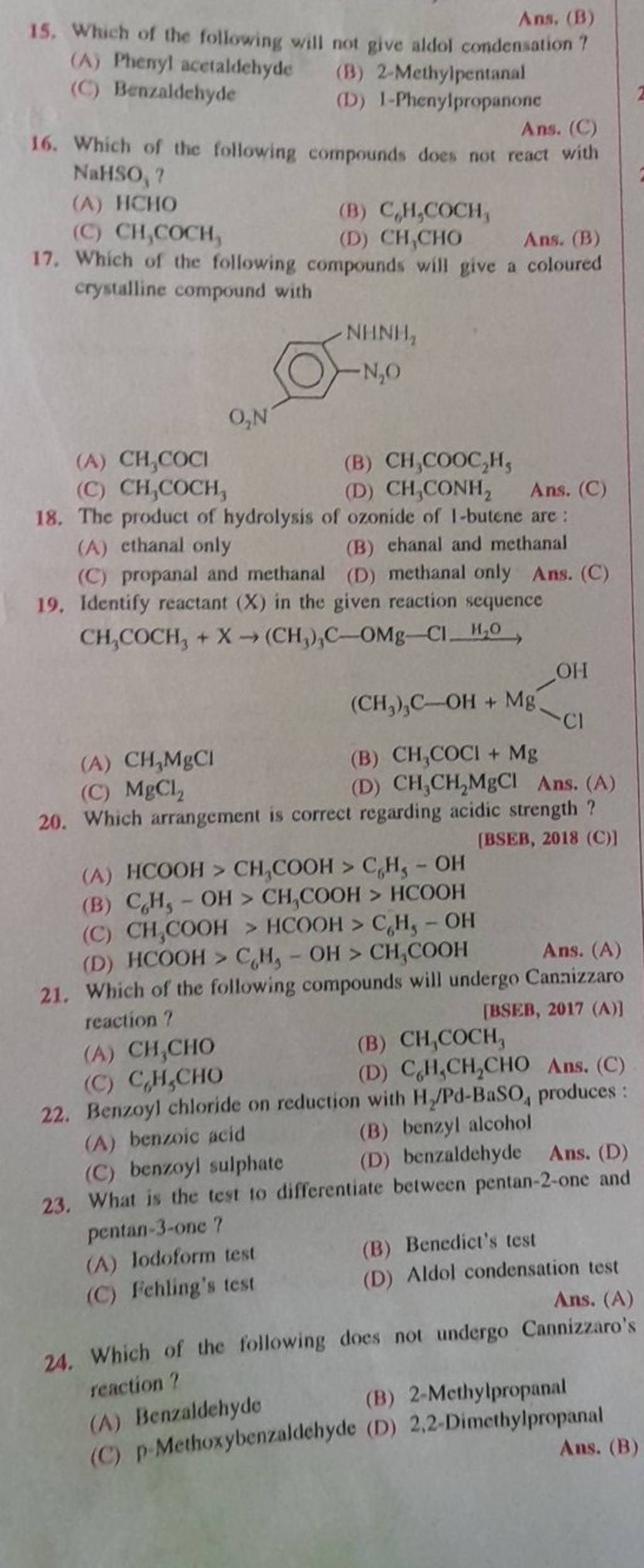 Benzoyl chloride on reduction with H2 /Pd−BaSO4 produces : | Filo