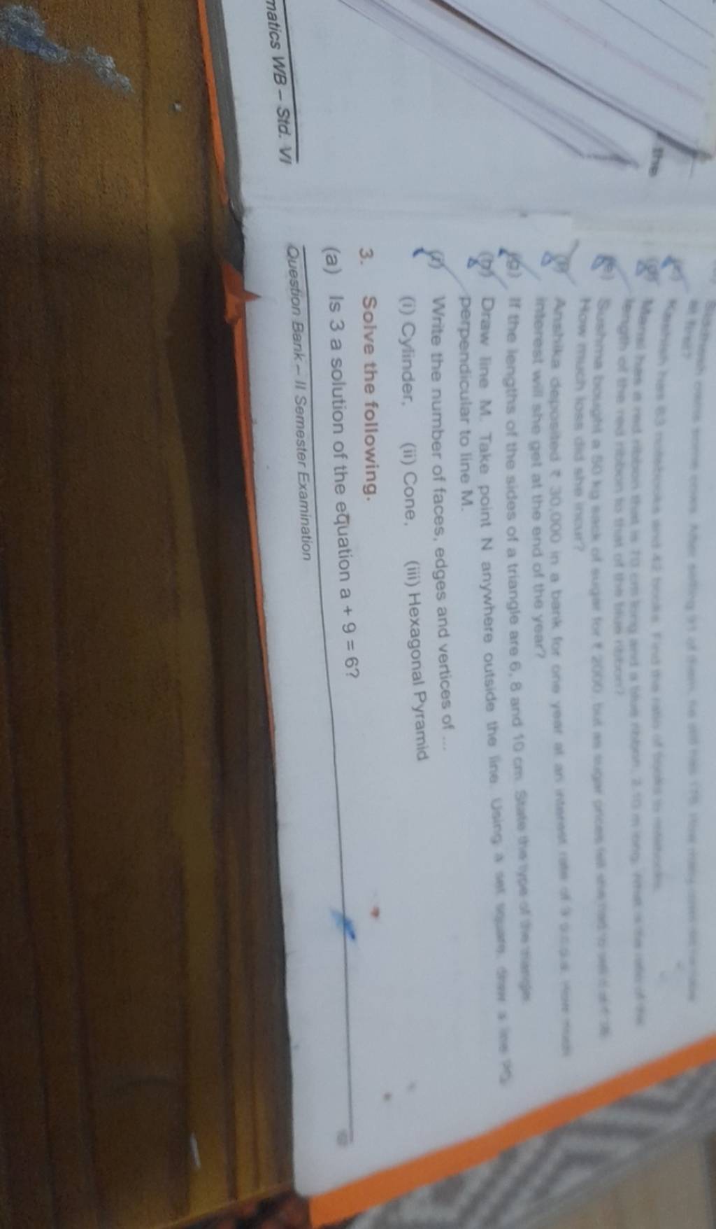 matics WB-Std. VI ength bought a How much loss did she incur? Anshika dep..